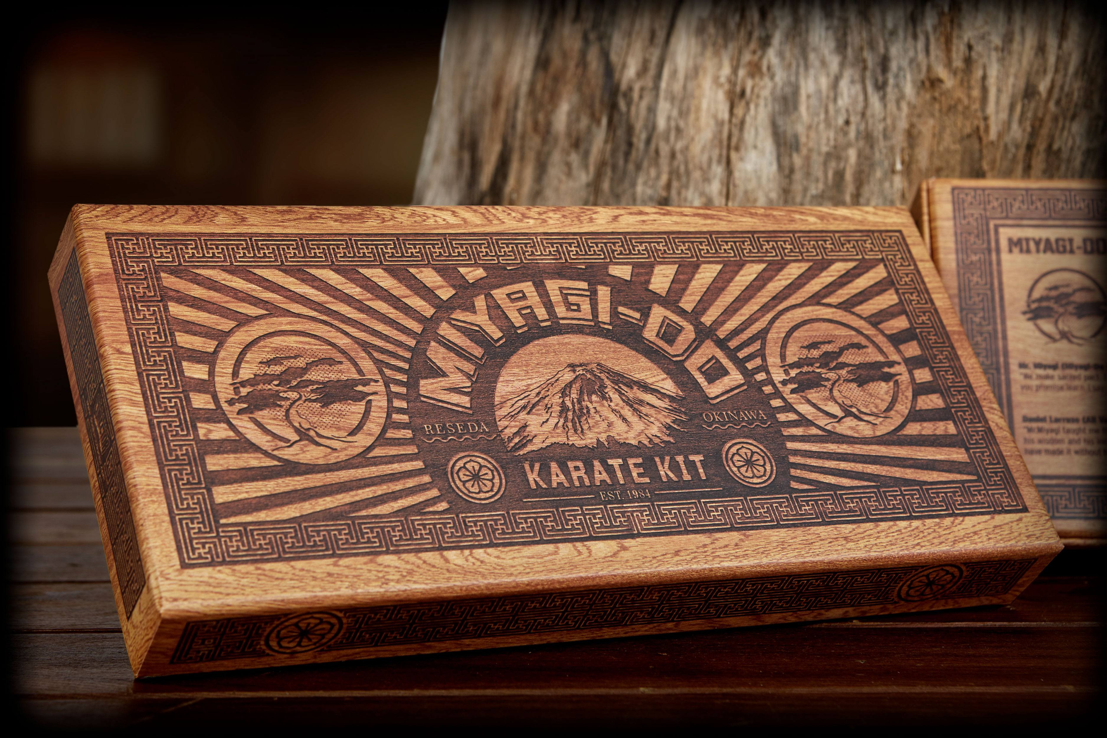 Karate Kid Miyagi-Do Karate School Collectors Box Kit jetzt online ...